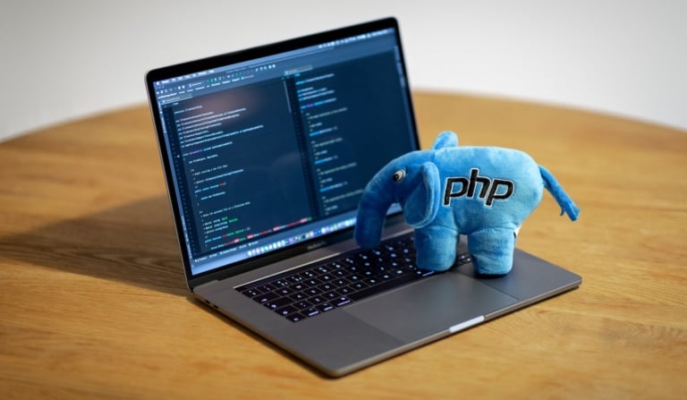 Linguaggi di programmazione: cosa sono e come funzionano